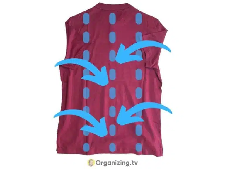 How to Fold T-Shirts: Organizer explains – Organizing.TV