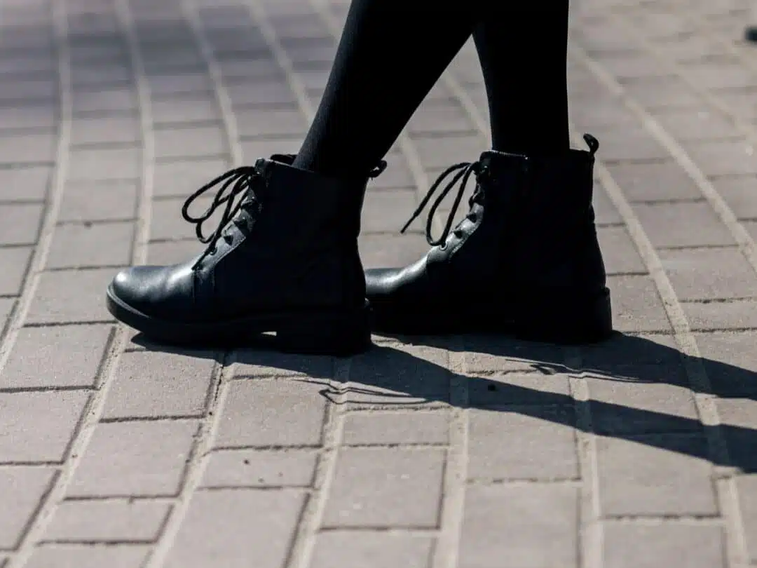 9 Ways to Hide Fat Ankles and Calves (That Actually Works) – Organizing.TV