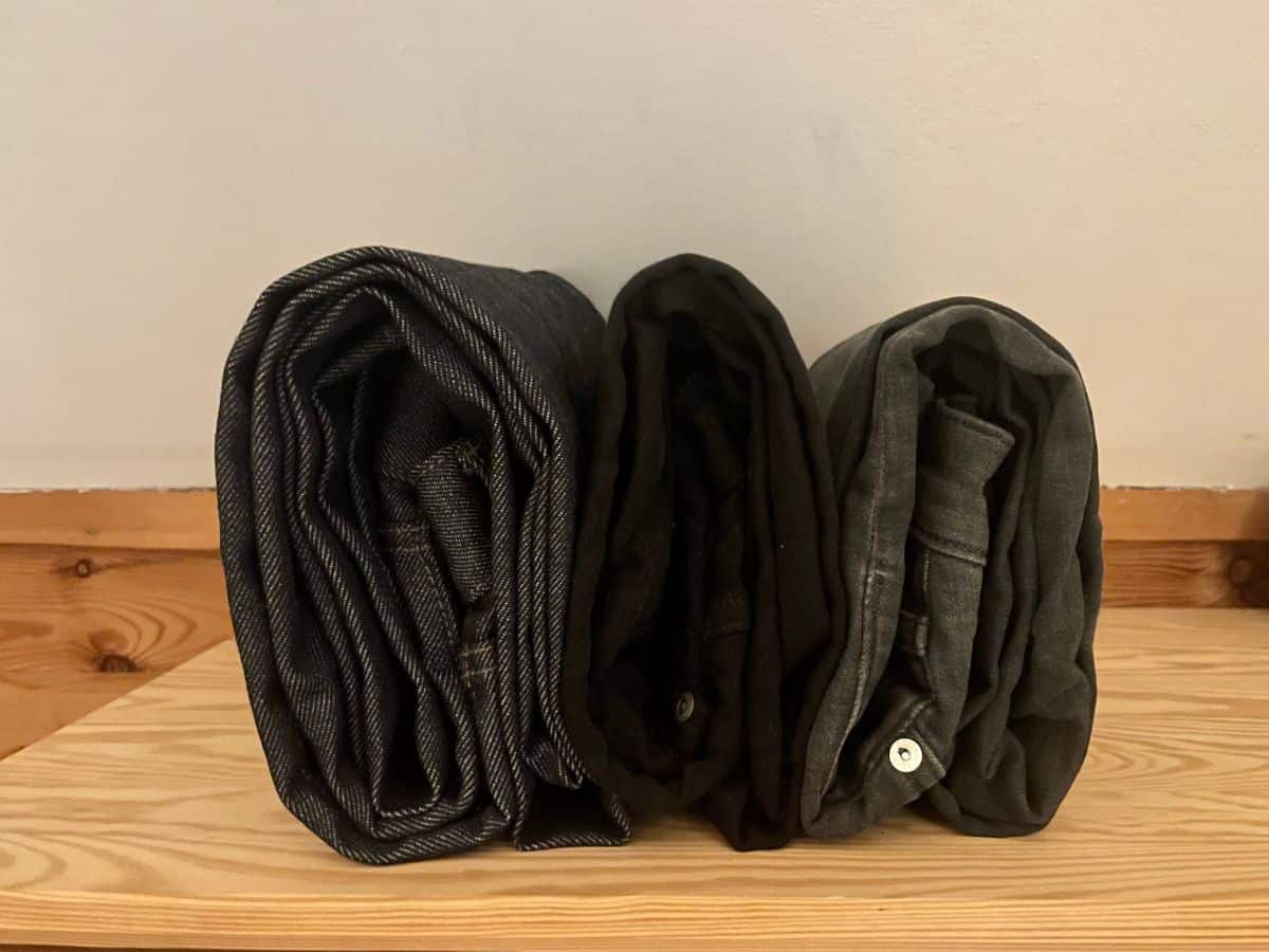 5 Ways to Organize Jeans In a Small Closet (to Save Space) – Organizing.TV